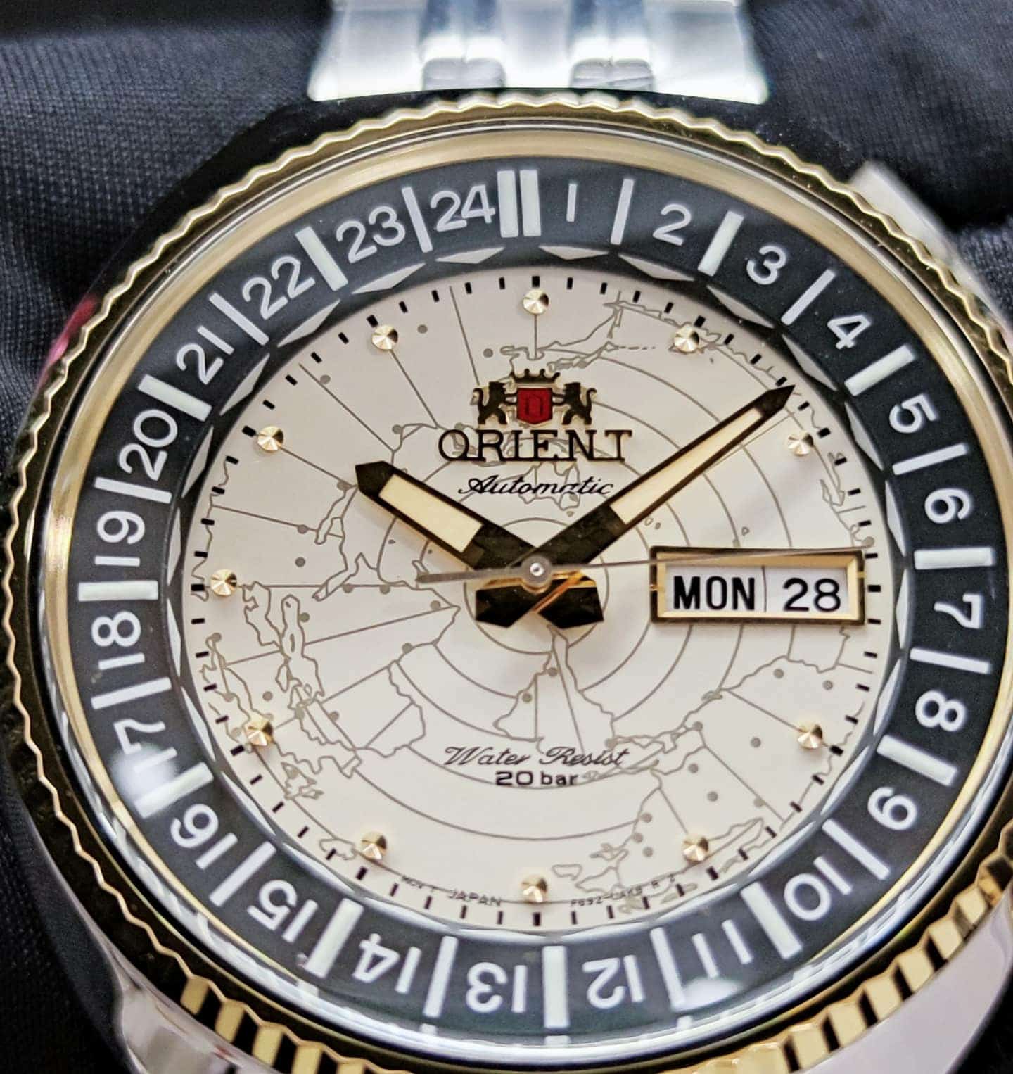 Montre Orient Revival Collection RA-AA0E01S Automatique